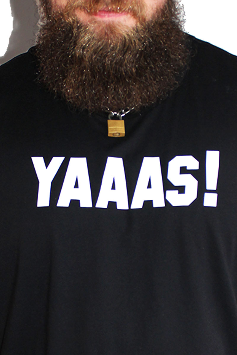 PLUS: YAAAS! Tee-Black – Marek+Richard